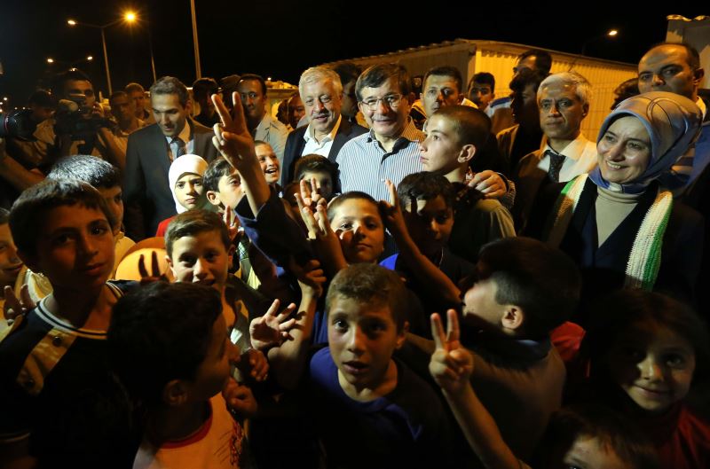 Foreign Minister Davutoğlu “We will stand by the Syrian people until ...