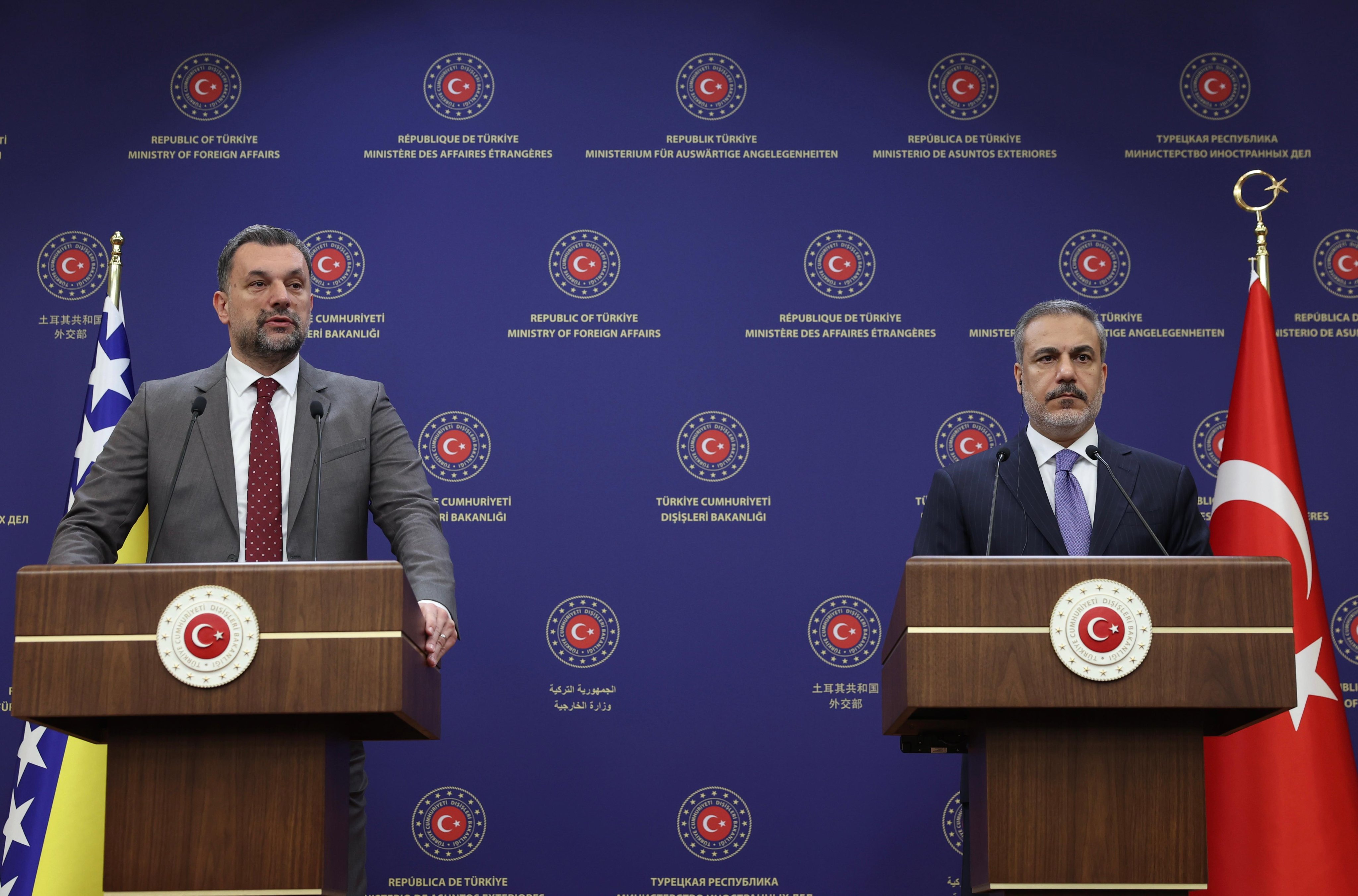Sayın Bakanımızın Bosna-Hersek Dışişleri Bakanı Elmedin Konakoviç ile ...