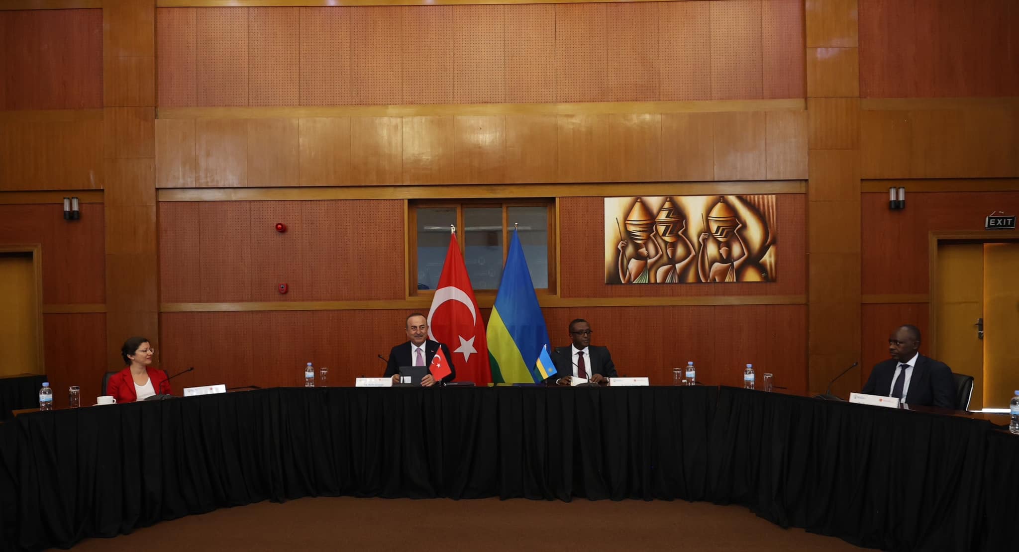 Besuch von Außenminister Mevlüt Çavuşoğlu in der Republik Ruanda, 11 ...