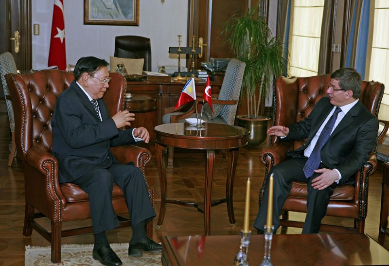 Filipinler Cumhuriyeti Dışişleri Bakanı Alberto Romulo Ülkemizi Ziyaret ...
