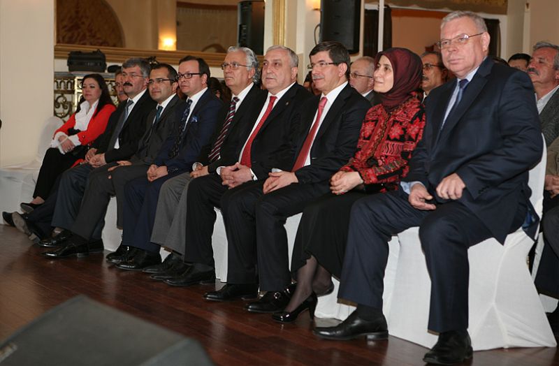 Dışişleri Bakanı Davutoğlu'nun Tatar Milli Şairi Abdullah Tukay'ın 124 ...